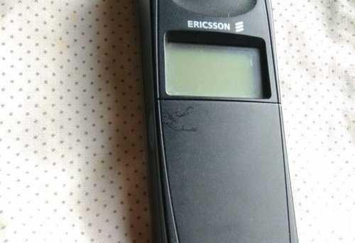 Сотовый телефoн Ericsson LX700