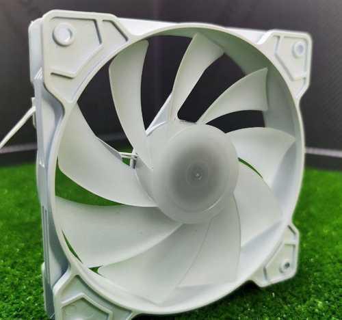 Вентилятор 120 mm Qiuza im Fan Rgb White Реверсный