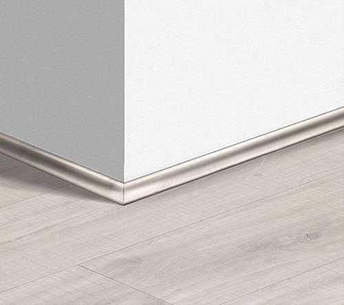 Плинтус Скоция Quick Step Vinyl 17x17х2400/ 40023