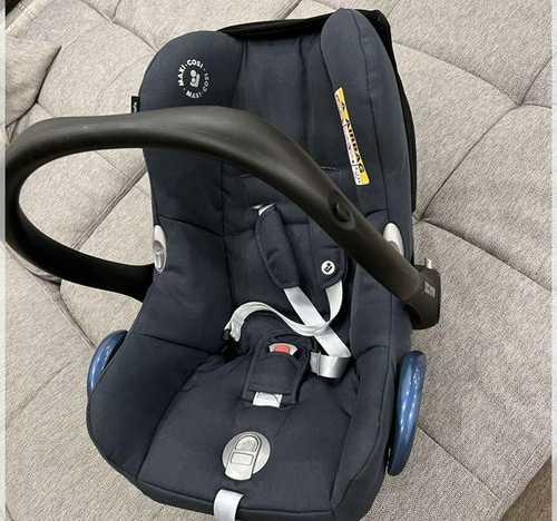 Автолюлька maxi cosi cabriofix