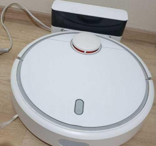 Робот-пылесос Xiaomi Mi Robot Vacuum Cleaner