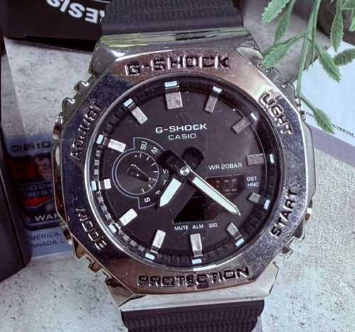 Часы Casio G-Shock GM-2100