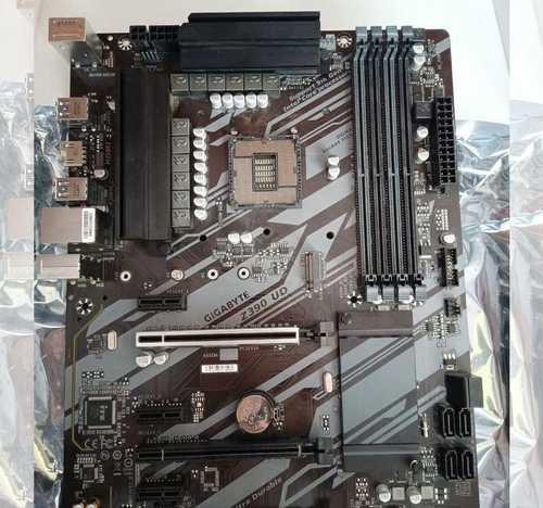 Intel core i7 9700kf   Gigabyte z390ud