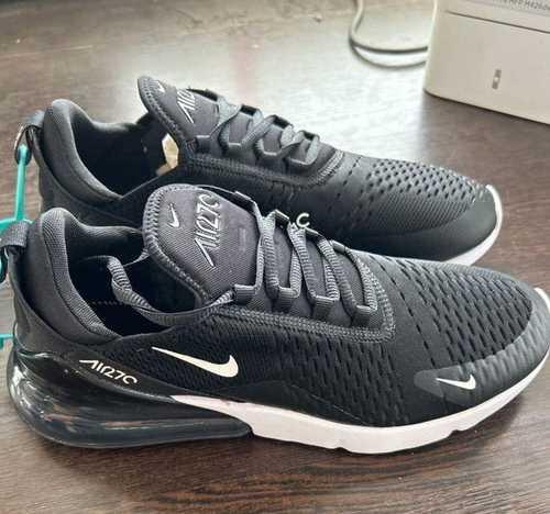 Кроссовки Nike air max 270