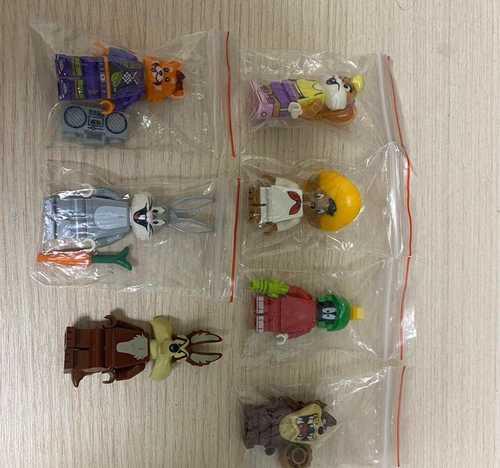 Lego minifigures Looney Tunes