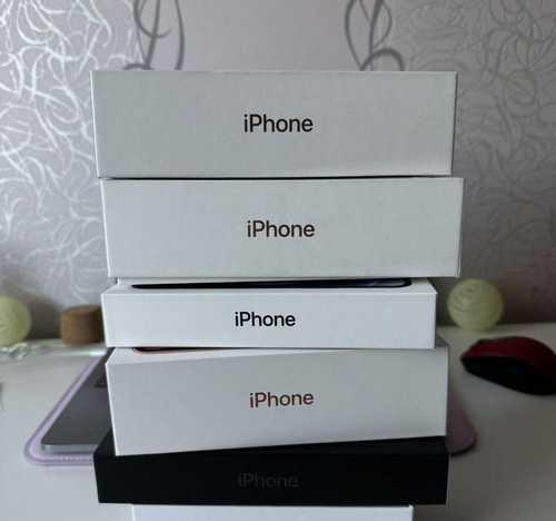 Коробки (пустые) от iPhone