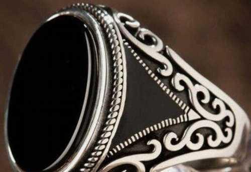 Печатка кольцо с чёрной эмалью мужское винтаж р 22