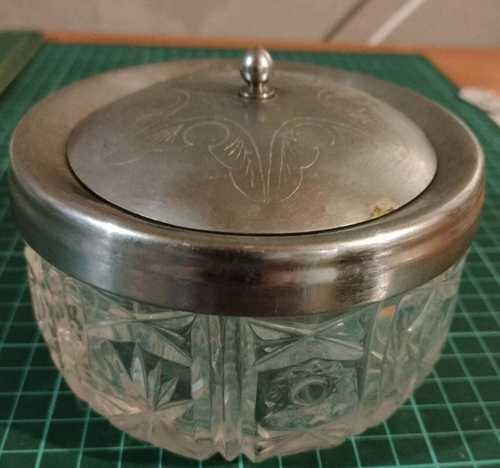 Хрустальная сахарница с крышкой из мельхиора