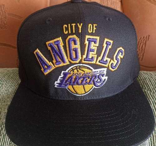 Бейсболка мужская Lakers by Mitchell and ness