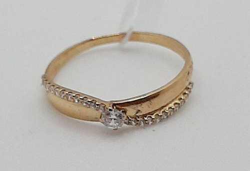 Золотое кольцо с фианитами р-р 16(9100)