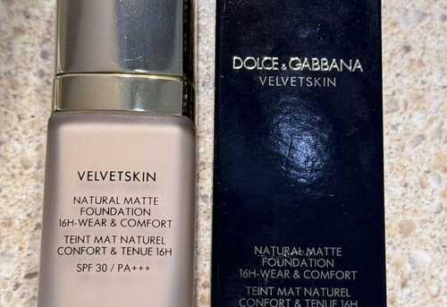 Крем тональный Dolce Gabbana velvetscin