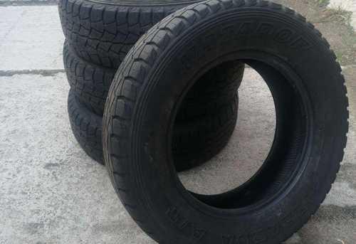 Matador MP 71 Izzarda 4x4 215/70 R16
