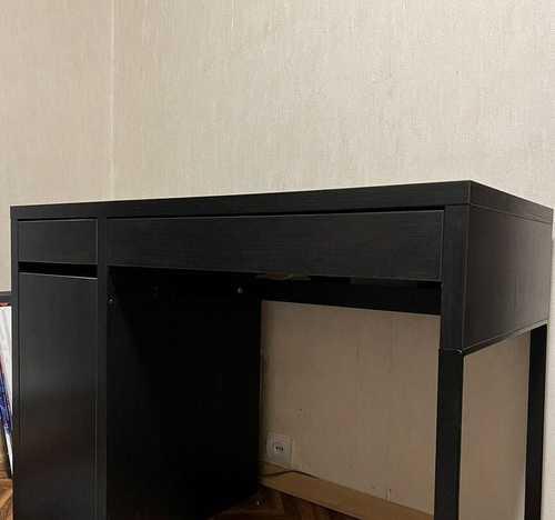 Рабочий стол IKEA