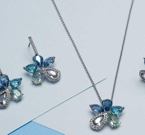 Колье с подвесками Swarovski 5518414