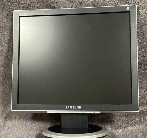 Монитор samsung 730bf