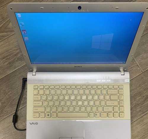 Ноутбук Sony vaio core i7(8-поточный) ram8/ssd120