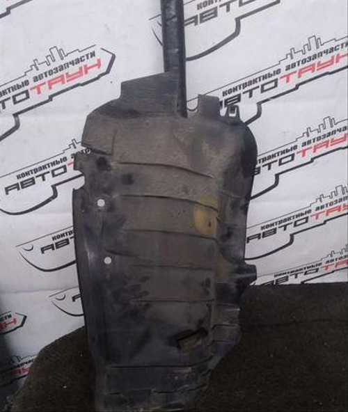 Подкрылок toyota lexus harrier RX300 RX330 RX350 R