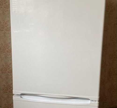 Холодильник indesit SB15040