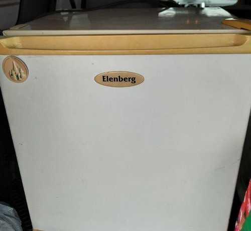 Продам компактный холодильник Elenberg на запчасти