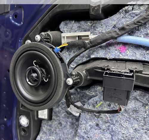 Комплект акустики на bmw Harman Kardon