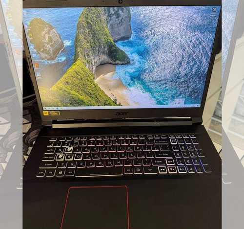 Игровой ноутбук Acer Nitro 5 AN-52-77M3