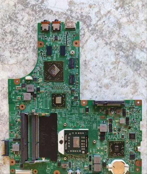 Dell Inspiron M5010 (09913-1 DG15 AMD Discrete)