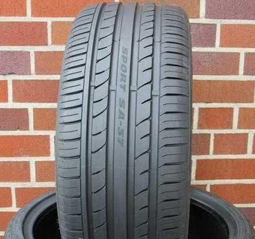 Westlake SA37 235/55 R20 105W