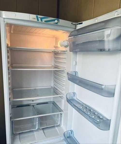 Холодильник indesit 200см