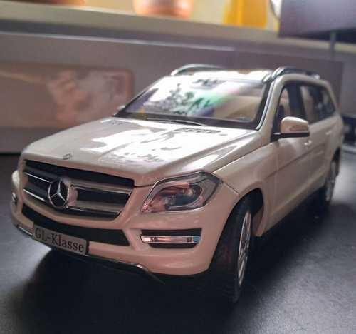 Mercedes-Benz GL X166 Norev 1:18