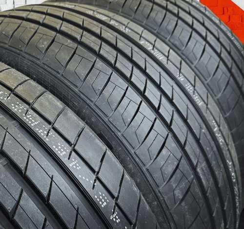Kapsen RS26 245/45 R20 108T