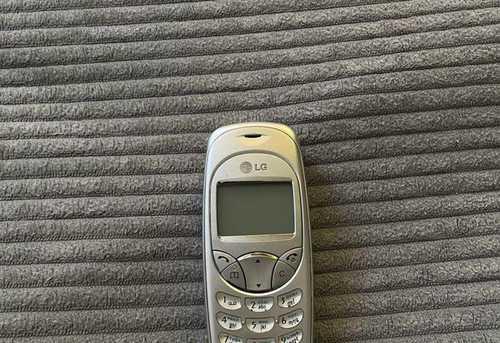 Телефон LG B1300