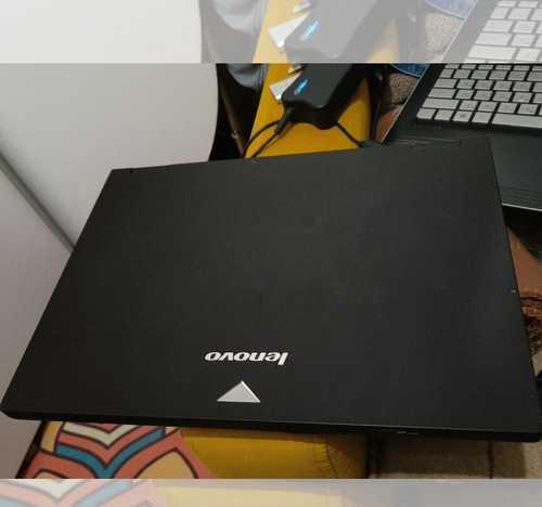 Lenovo E43