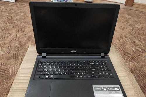 15.6" Ноутбук Acer Aspire ES1-532G-P76H