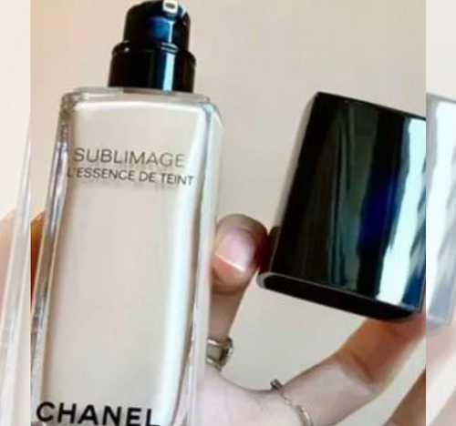 Chanel Sublimage L’essence DE teint тональный b20