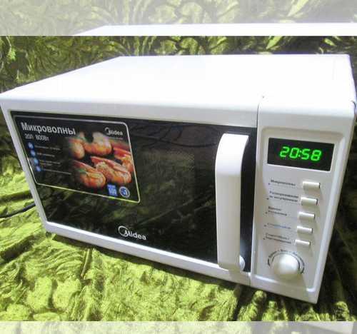 Печь микроволновая Midea AM820CUK-W