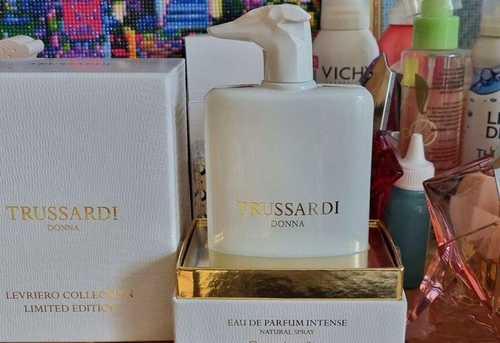 Trussardi donna levriero collection