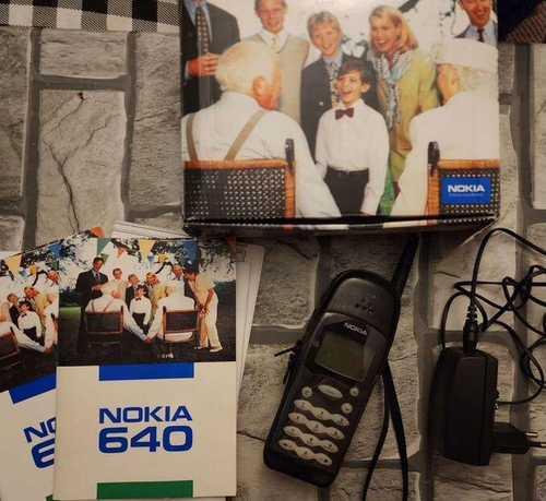 Раритетный сотовый телефон Nokia 640