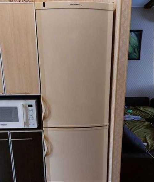 Холодильник бу Vestfrost