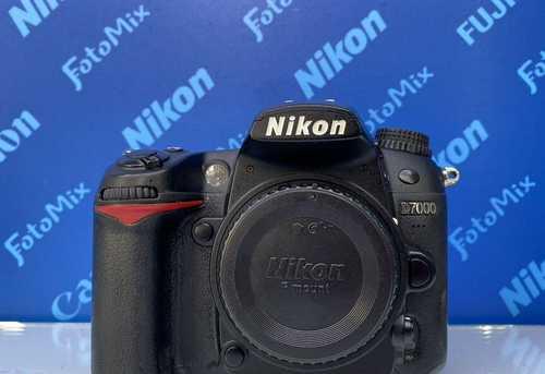 Nikon D7000 body