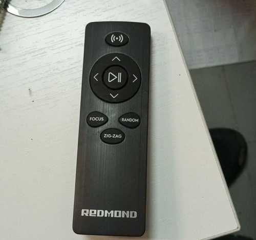 Пульт от робот пылесоса Redmond RV-R 570