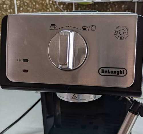 Кофеварка рожковая delonghi