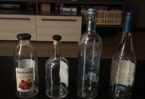 Пустые стеклянные бутылки