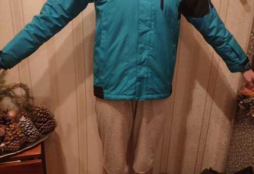 Зимняя женская или подростковая лыжная куртка