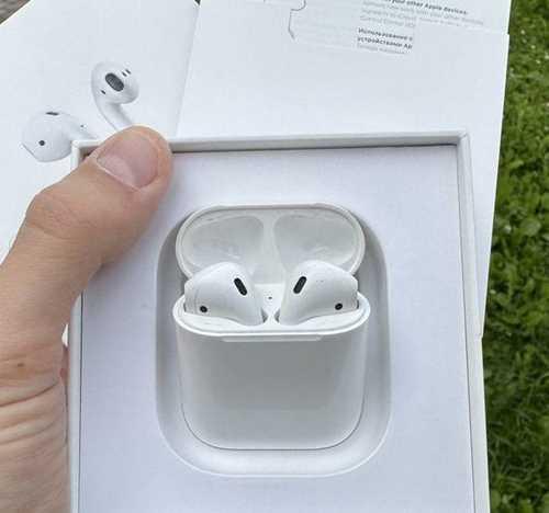 Оригинальные наушники Apple AirPods