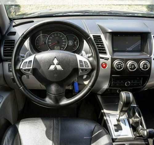 Магнитола teyes для mitsubishi L200 / Pajero sport