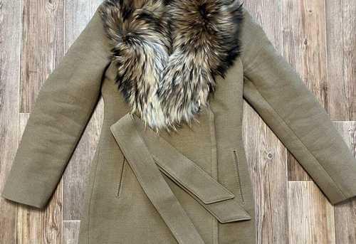 Пальто женское теплое 44