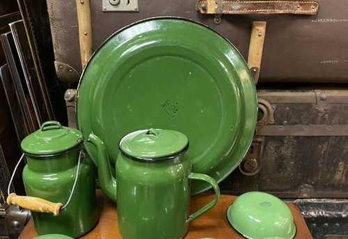 Зеленая винтажная эмалированая посуда