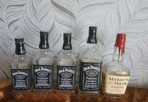 Пустая бутылка виски whiskey Jack Daniel's