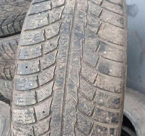 Gislaved Nord Frost 5 235/65 R17