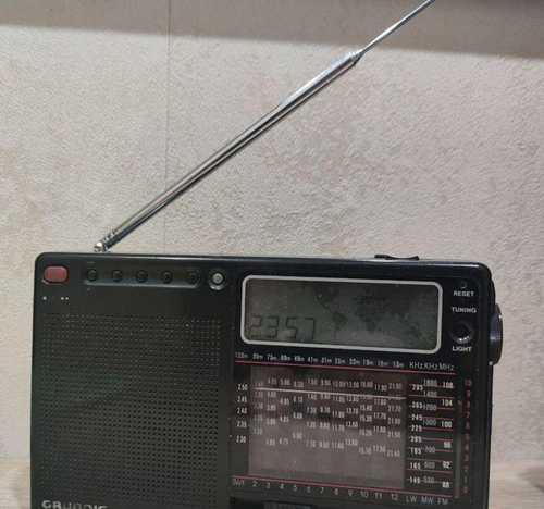 Радиоприемник grundig YB 235